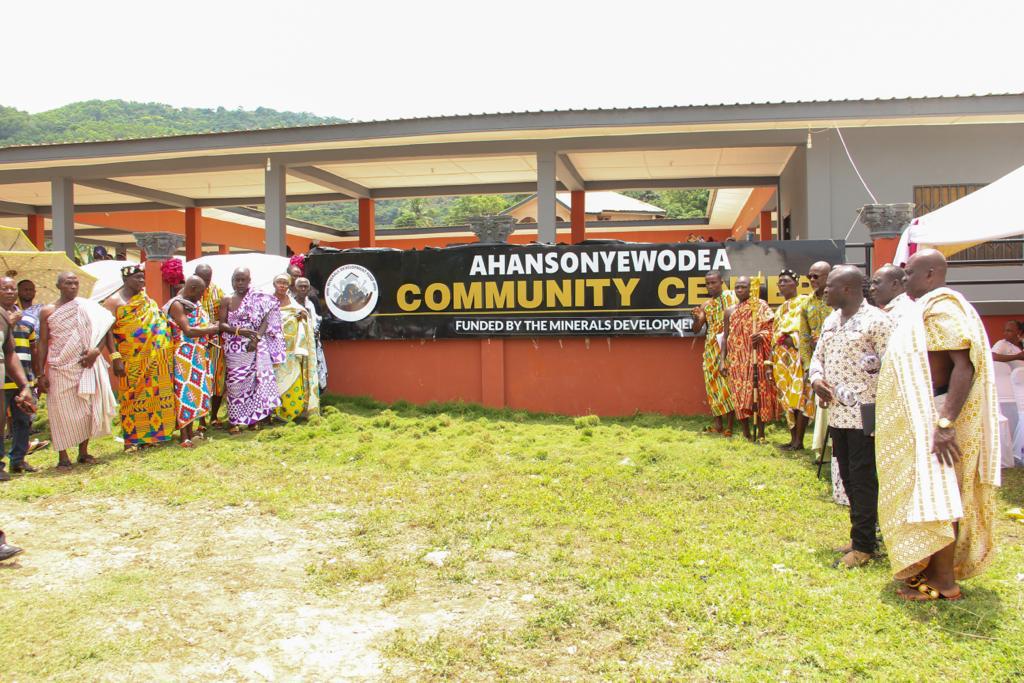 Obuasi East DCE Commissions Multi Purpose Community Center At ...