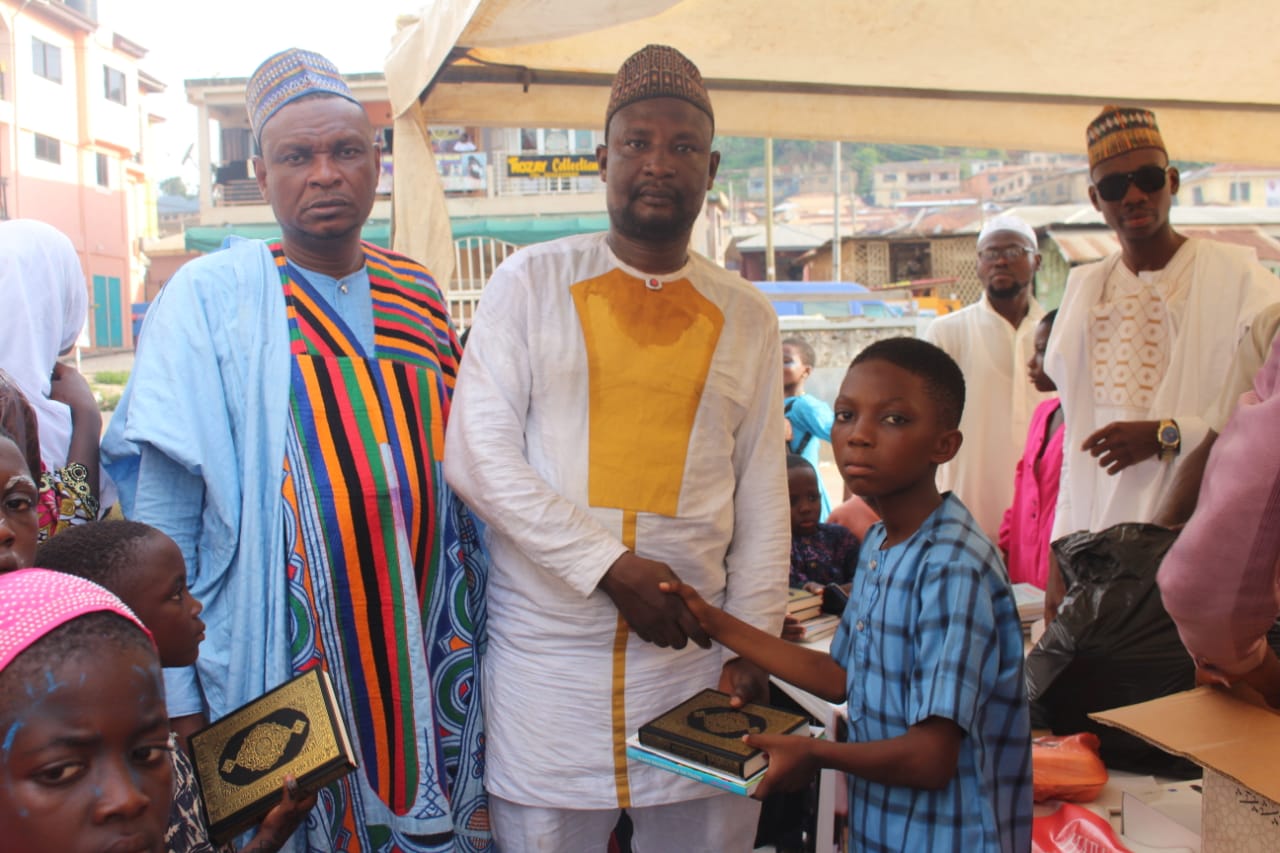 EID- UL- FITR: Hajia Saratu Sidi Ali Foundation Fetes Muslim Kids In ...